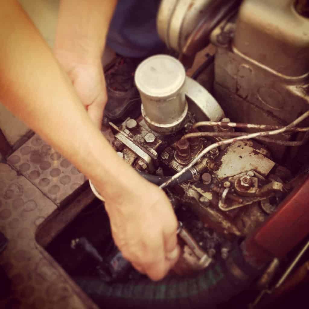Signs That Your Boat's Engine Needs Repair - Corleone Marinas Marina ...