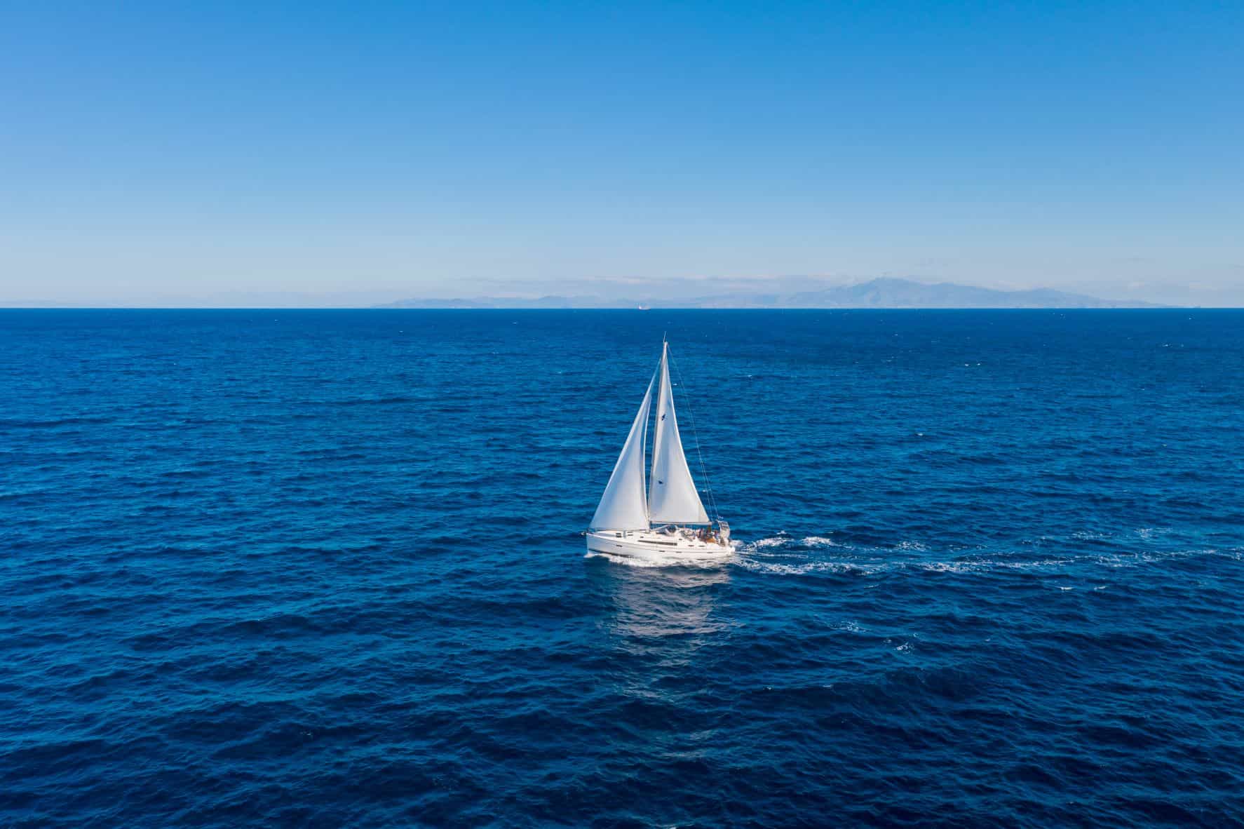 Sailing Long Distance? Here Are Things You Should Know - Corleone ...